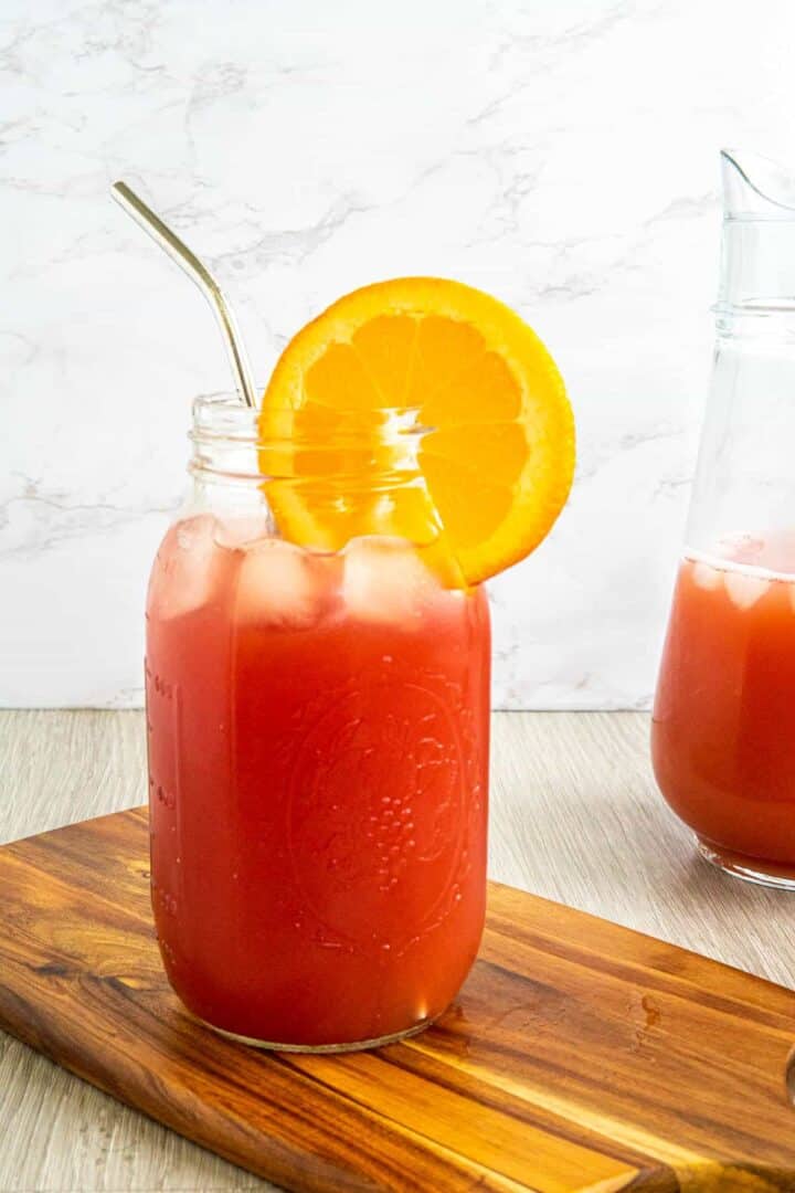 Iced Guava White Tea Lemonade Recipe (Starbucks Copycat) - Salt & Spoon