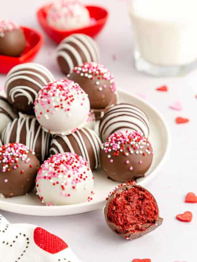 No-Bake Red Velvet Cake Balls - Salt & Spoon