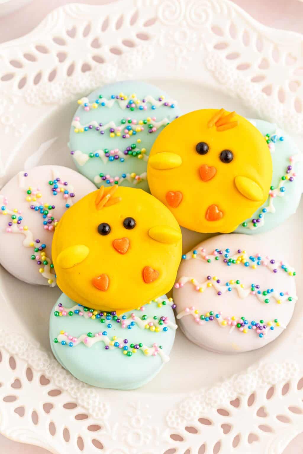 Easter Chocolate Covered Oreos (Chicks & Eggs) - Salt & Spoon
